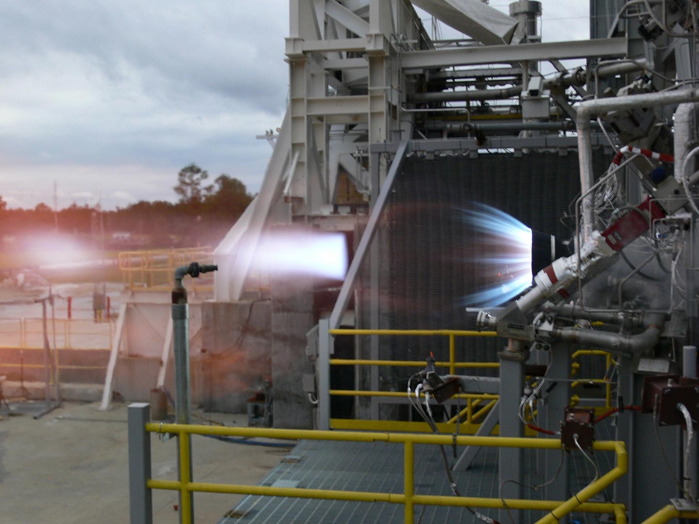NASA Commercial Crew Partner Blue Origin Completes Rocket Engine Thrust ...